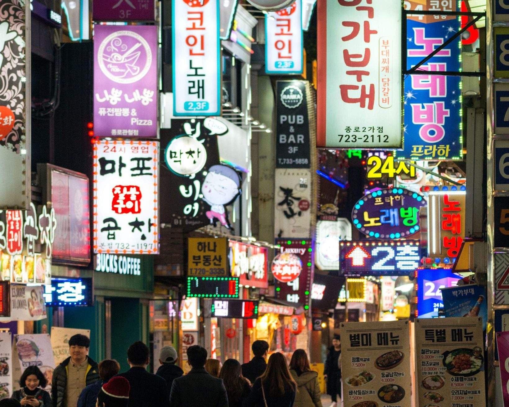 Student Discount Flights & Deals | KAYAK for Students