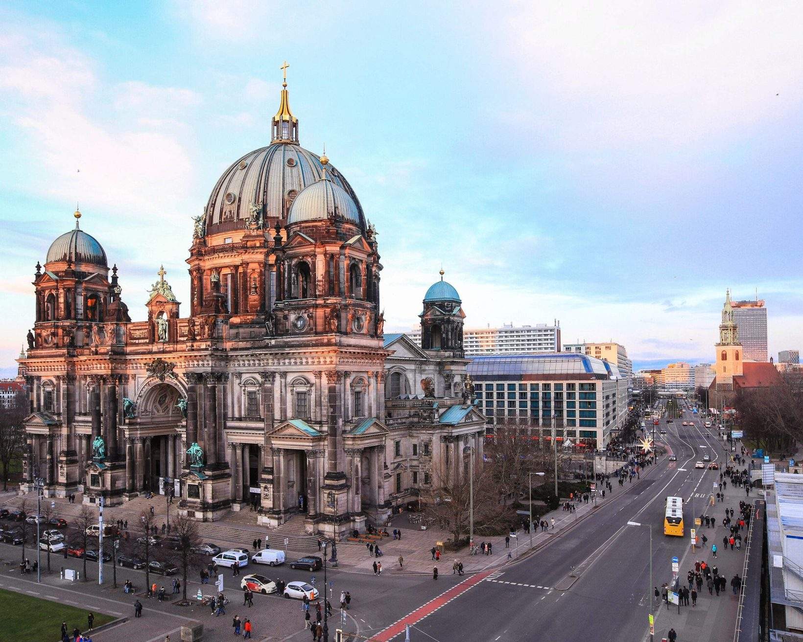 Student Discount Flights & Deals | KAYAK for Students