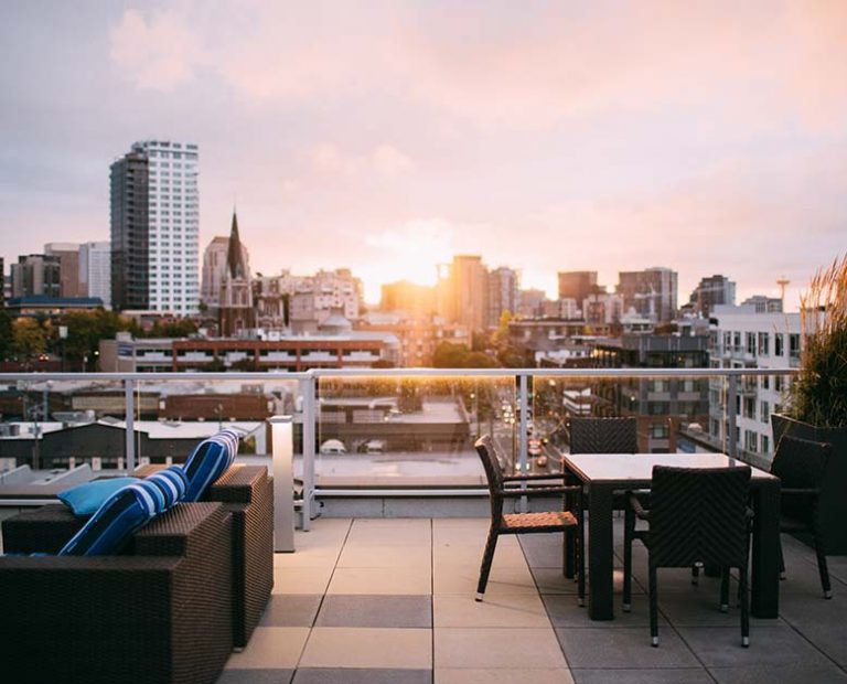 10 East Coast hotels with rooftop bars – KAYAK Travel Hacker Blog