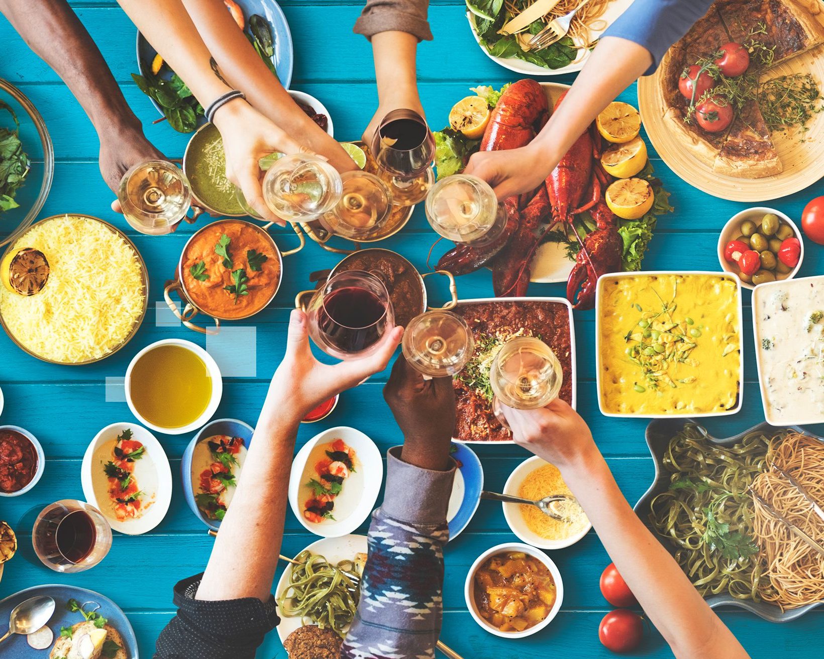 25 tips for dining out around the world – KAYAK Travel Hacker Blog