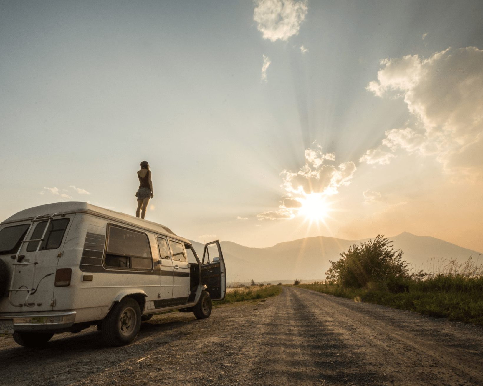 Tips for becoming a nomad -- KAYAK Travel Hacker Blog