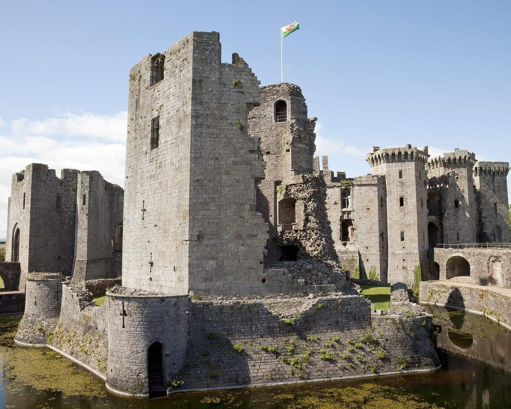 13 best castles in the UK you should visit at least once - KAYAK