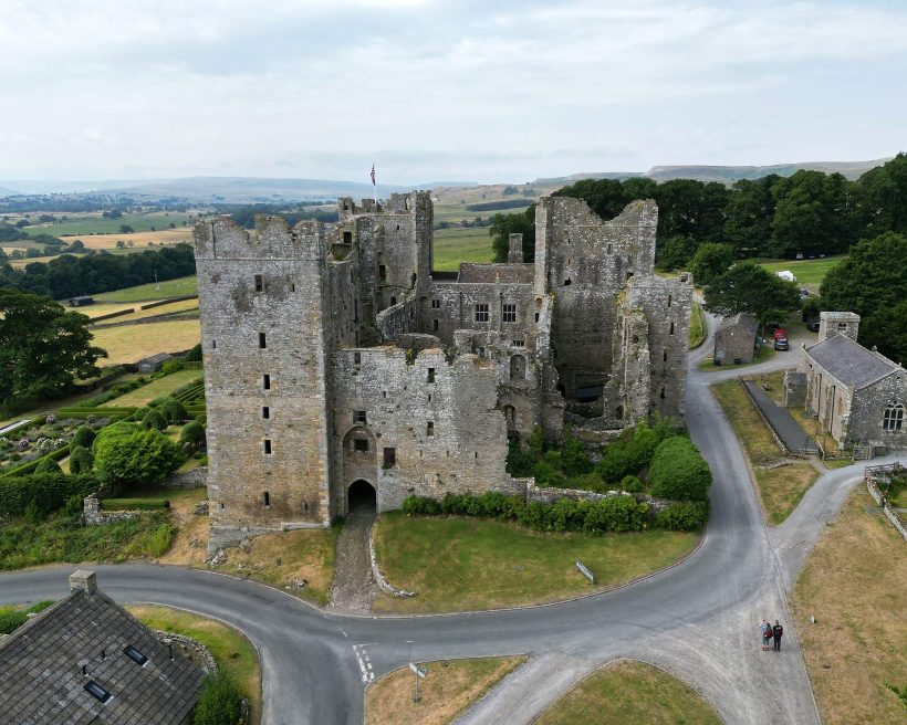 13 best castles in the UK you should visit at least once - KAYAK