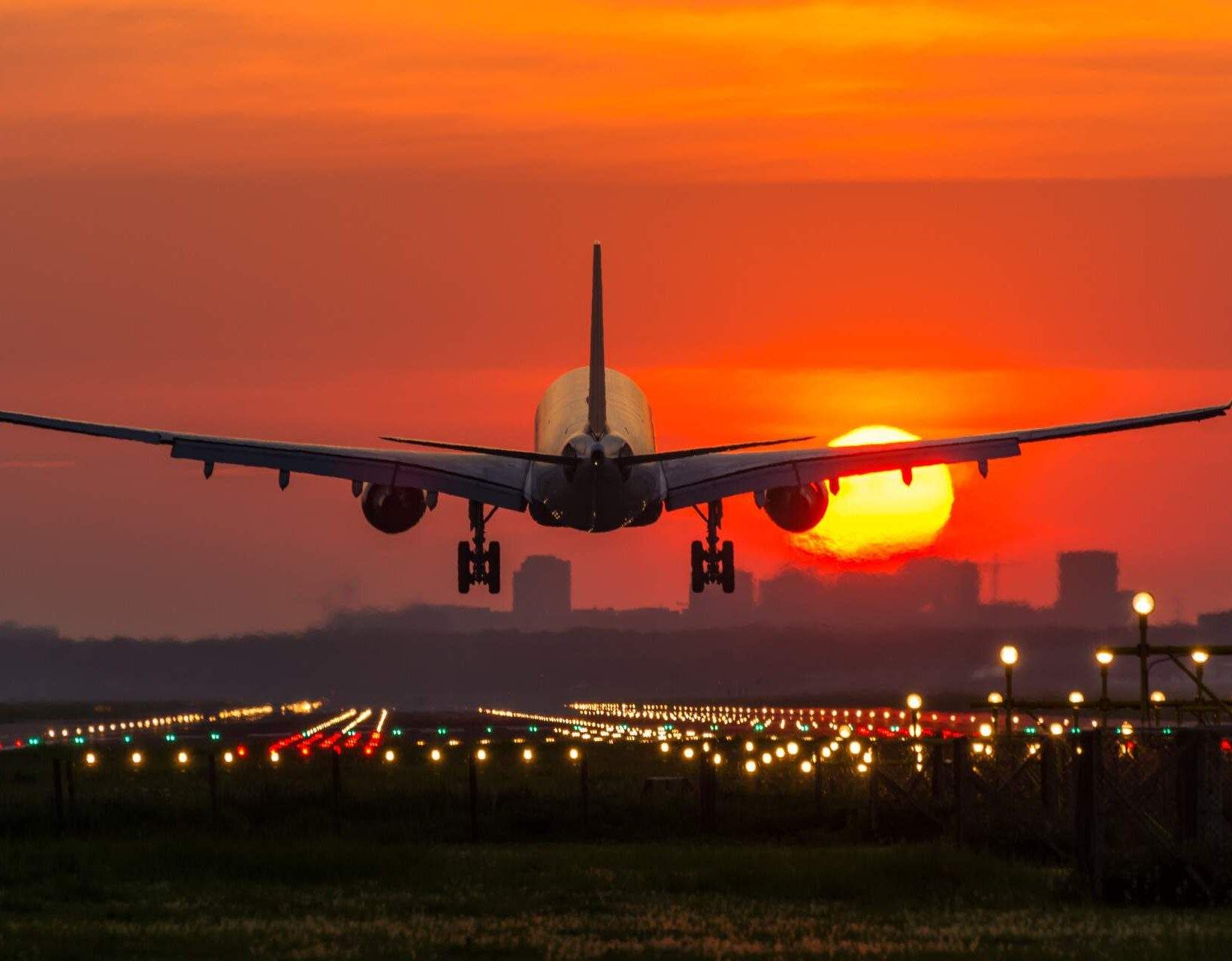 Your guide to what a red-eye flight really is - KAYAK