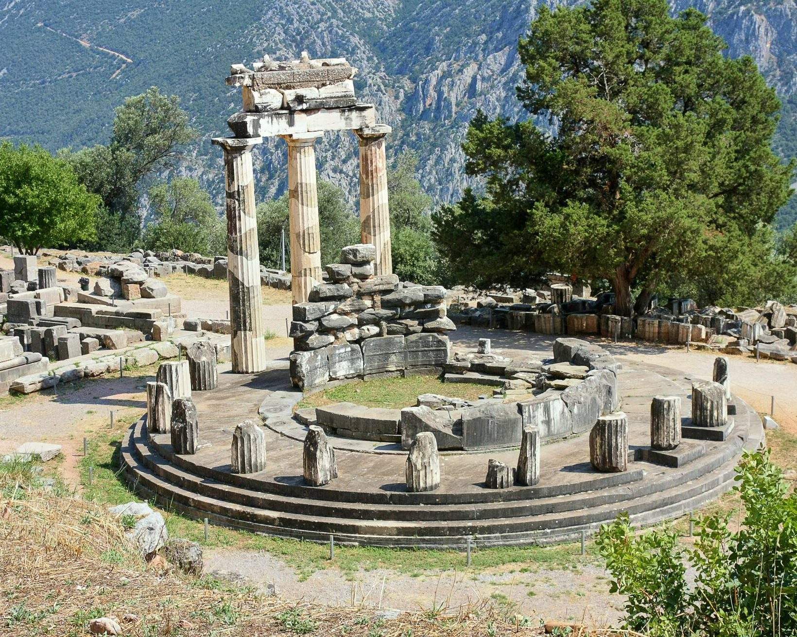 Day trips from Athens: explore captivating destinations - KAYAK