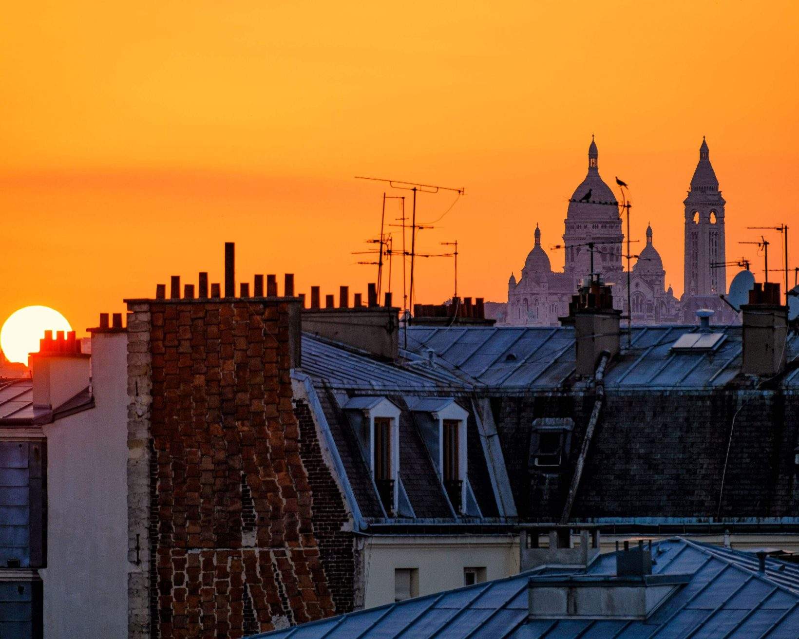 A complete traveler's guide to airports in Paris | KAYAK