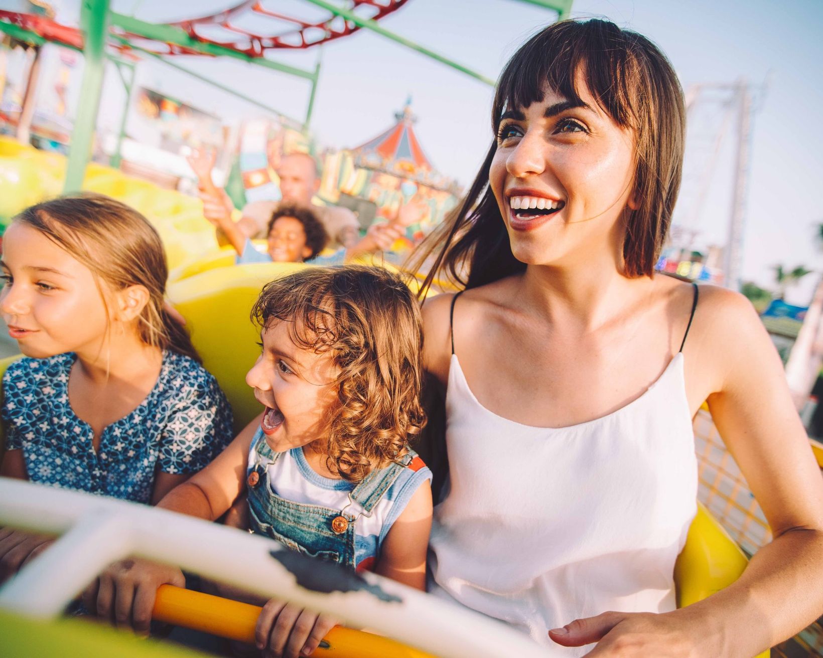Emy Rodriguez Flores & Jennifer Simonson - KAYAK