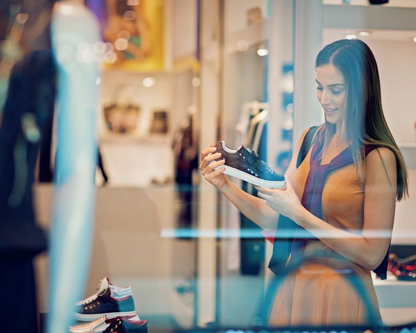 Emy Rodriguez Flores & Jennifer Simonson - KAYAK