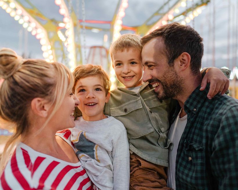Emy Rodriguez Flores & Jennifer Simonson - KAYAK