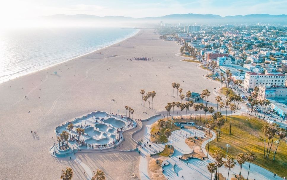 Samesun Venice Beach - Hostel from $34. Los Angeles Hotel Deals ...