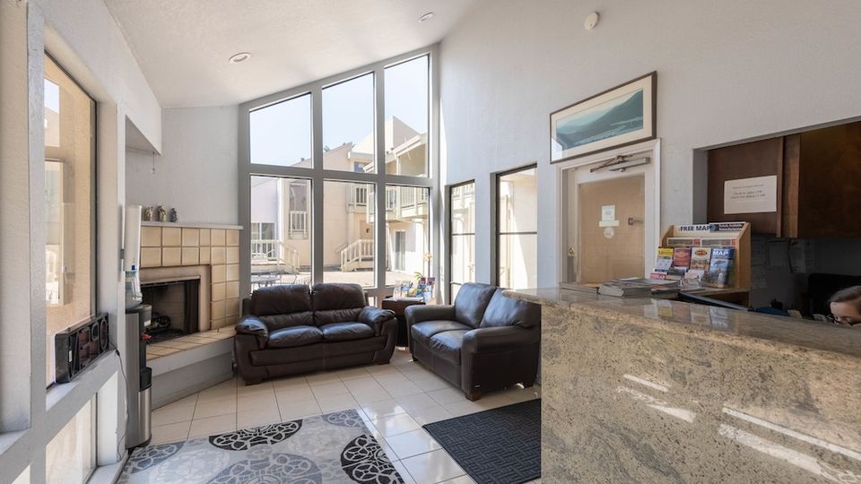 Cannery Row Inn from $90. Monterey Hotel Deals & Reviews - KAYAK