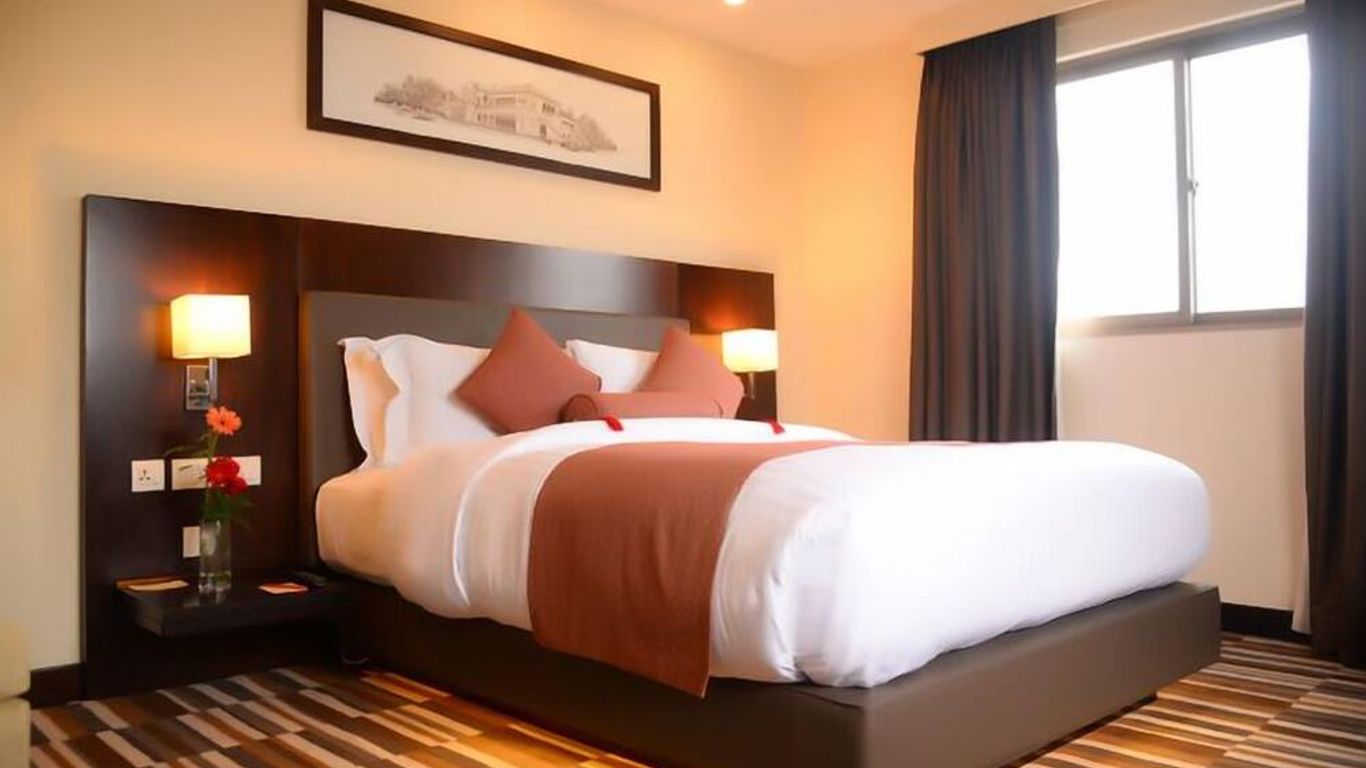 Avari Xpress Gulberg from $43. Lahore Hotel Deals & Reviews - KAYAK