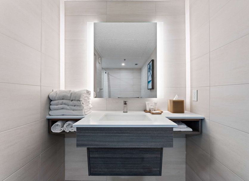 Radisson Resort at the Port from $104. Cape Canaveral Hotel Deals ...