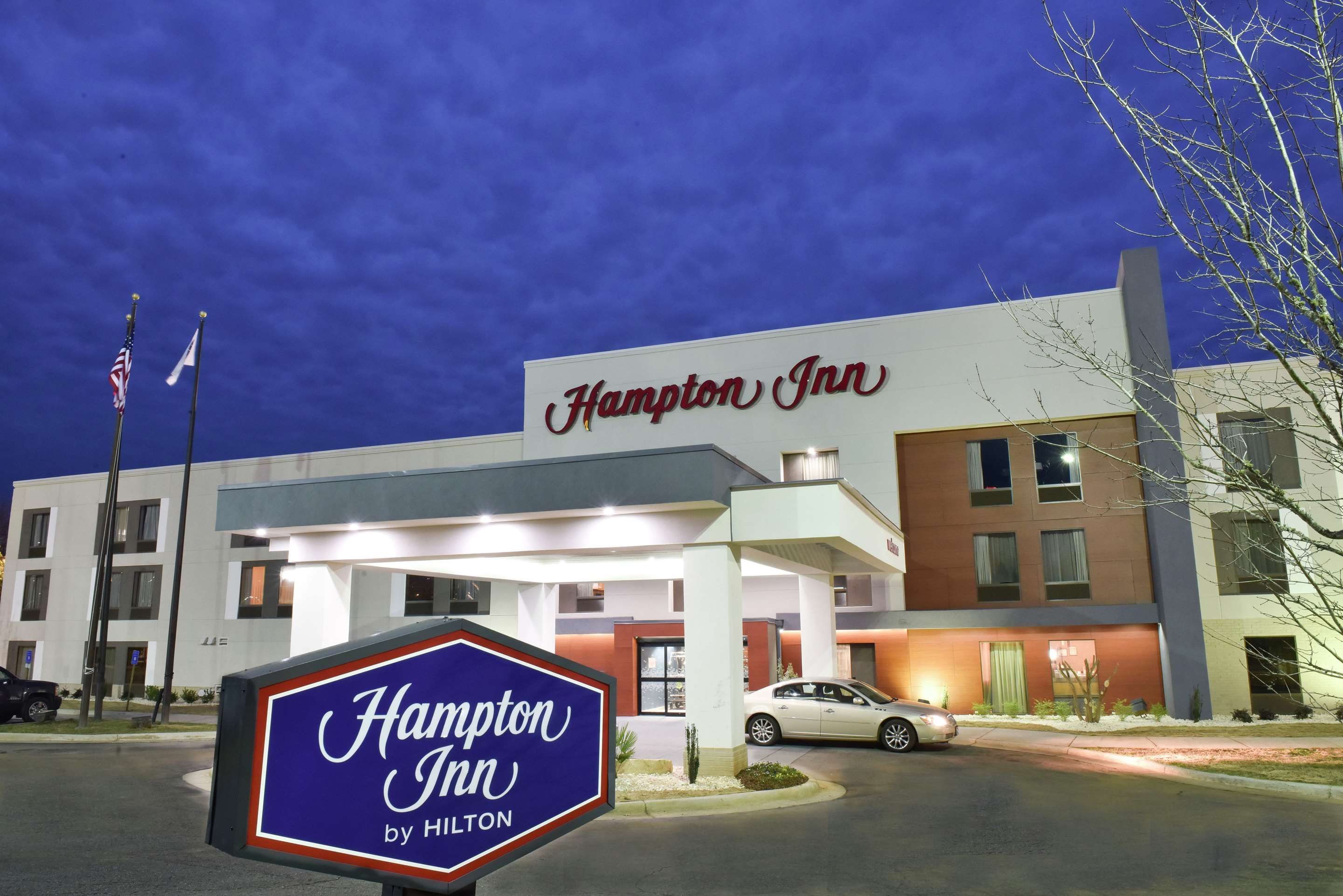 Hampton Inn Madison from $117. Madison Hotel Deals & Reviews - KAYAK