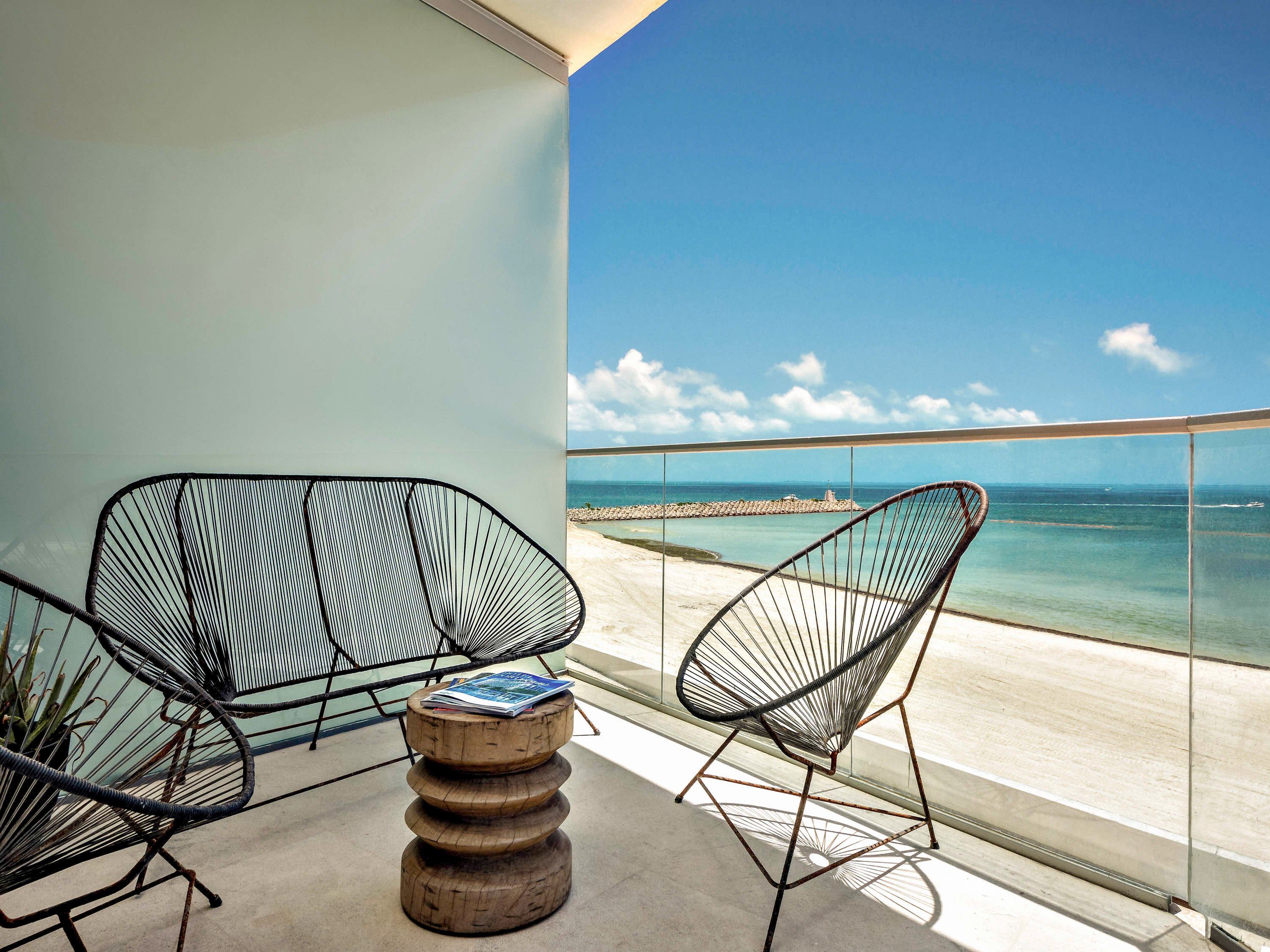 SLS Cancun from $173. Cancún Hotel Deals & Reviews - KAYAK