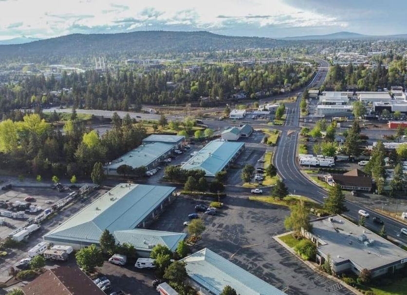 Budget Inn Bend from $52. Bend Hotel Deals & Reviews - KAYAK