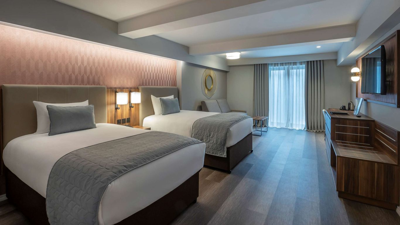 Hotel Riu Plaza The Gresham Dublin from $93. Dublin Hotel Deals ...