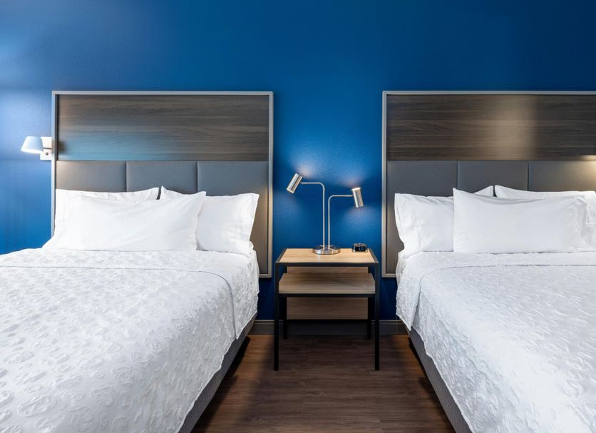 Tru by Hilton Naperville Chicago from $88. Naperville Hotel Deals ...