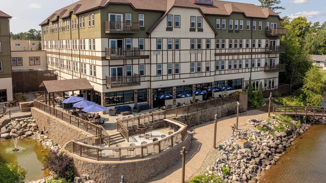 Chase On The Lake from $148. Walker Hotel Deals & Reviews - KAYAK