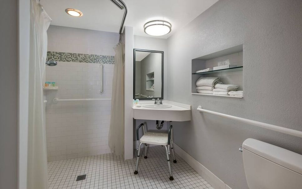 Gateway Inn from $121. Merrick Hotel Deals & Reviews - KAYAK