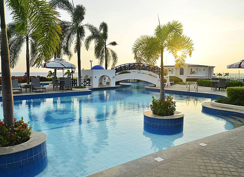 thunderbird resort logo