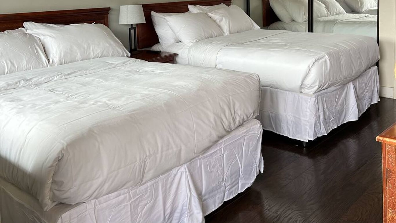 Sea Breeze Motel from $148. Pacifica Hotel Deals & Reviews - KAYAK