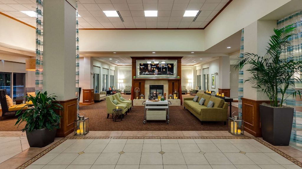 Hilton Garden Inn Lake Forest Mettawa from $115. Mettawa Hotel Deals ...