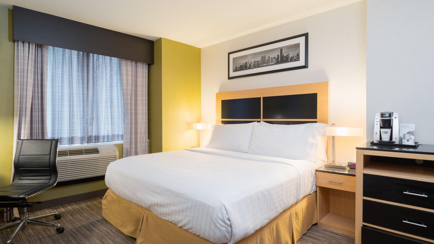 Holiday Inn Express New York City-Wall Street By IHG from $114. New ...