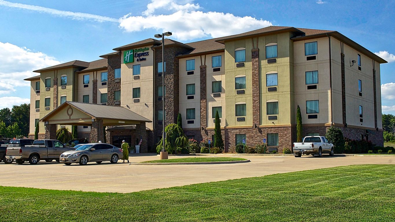 Holiday Inn Express & Suites Heber Springs By IHG from $81. Heber ...