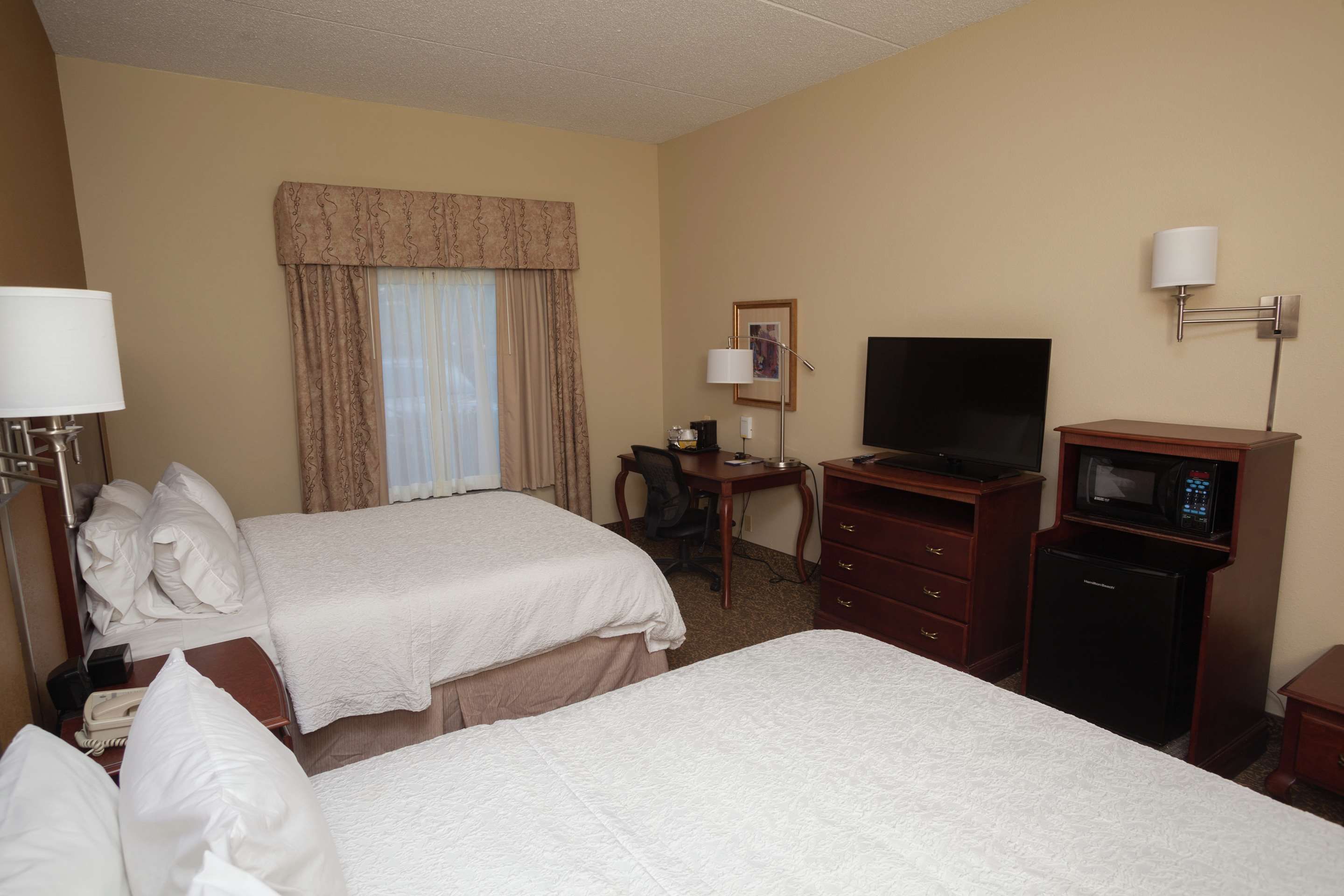 Hampton Inn Oneonta from $83. Oneonta Hotel Deals & Reviews - KAYAK