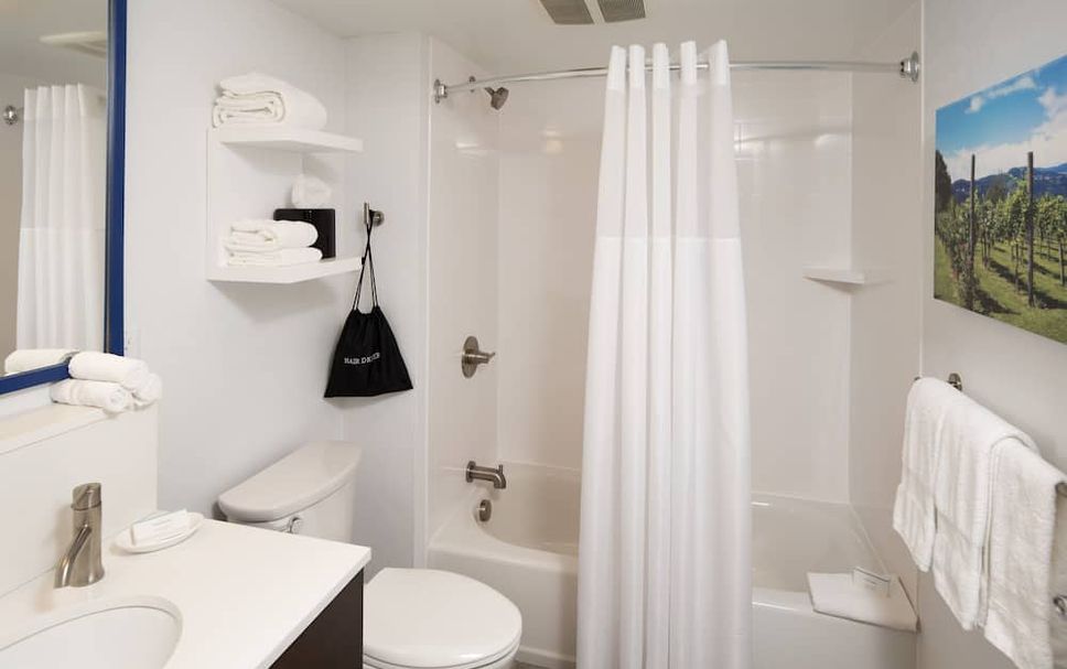 Hampton Inn Long Island/Commack from $132. Commack Hotel Deals ...