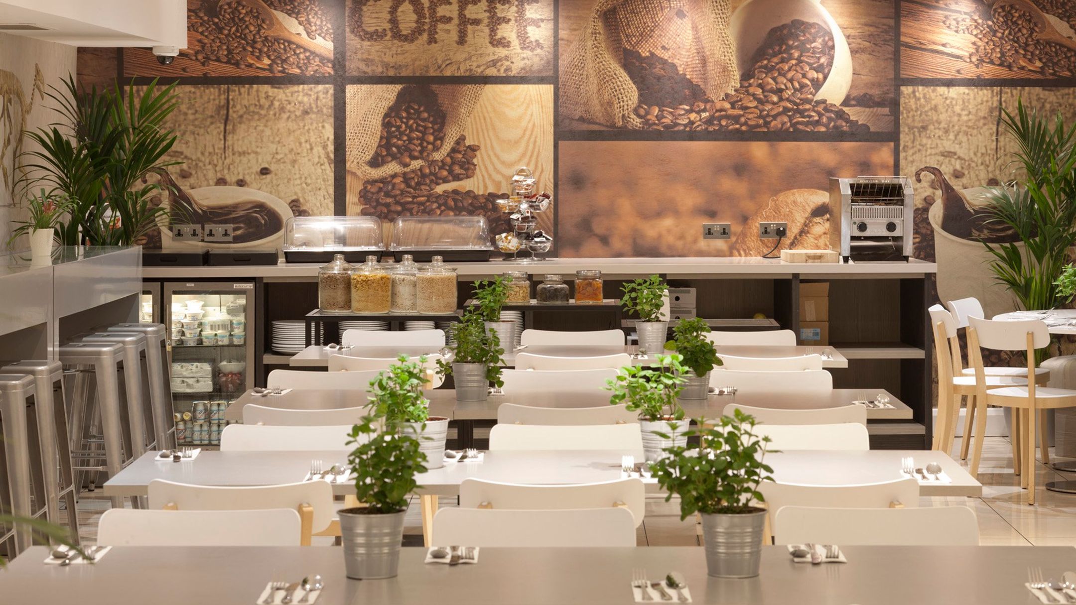 Heeton Concept Hotel - Kensington London from $54. London Hotel Deals ...