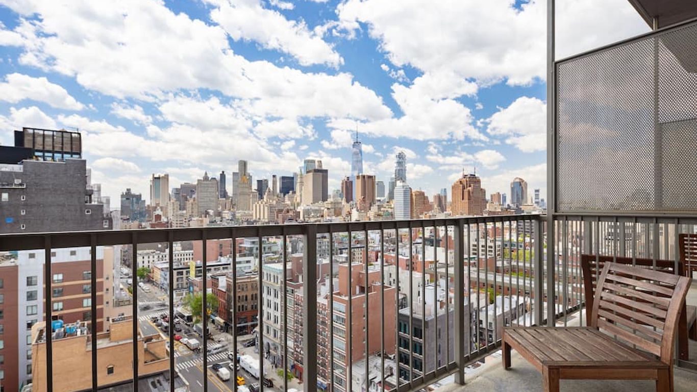 Untitled at 3 Freeman Alley from $169. New York Hotel Deals & Reviews ...