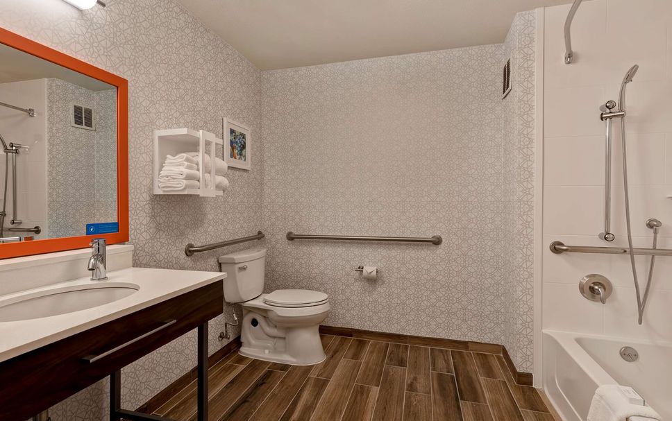 Hampton Inn & Suites Rohnert Park - Sonoma County from $100. Rohnert ...