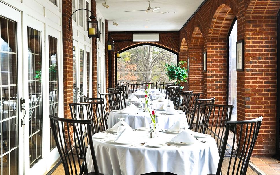 Simsbury Inn from $179. Simsbury Hotel Deals & Reviews - KAYAK