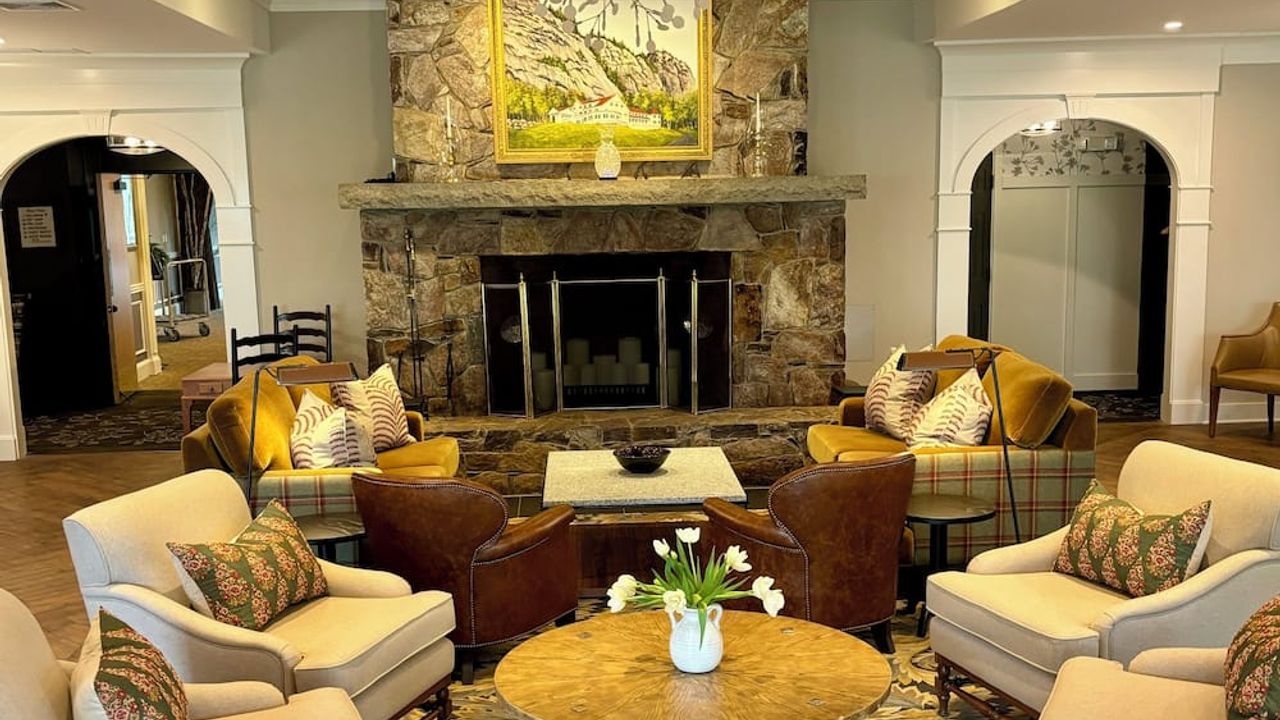 White Mountain Hotel and Resort from $171. North Conway Hotel Deals ...