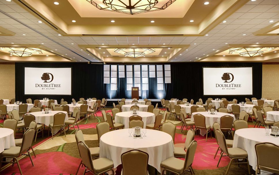 DoubleTree by Hilton Seattle-Airport from $84. SeaTac Hotel Deals ...
