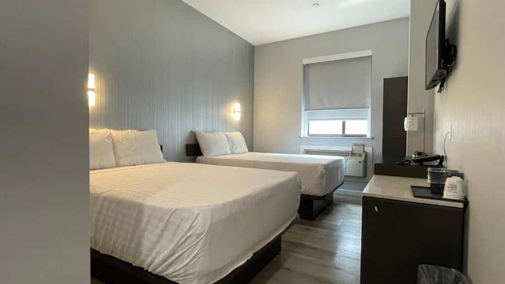 King Hotel Brooklyn Sunset Park from $94. Brooklyn Hotel Deals ...