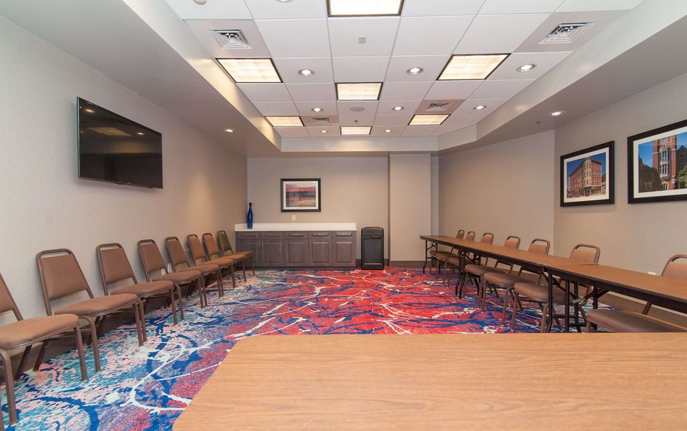 Hampton Inn Norwich from $121. Norwich Hotel Deals & Reviews - KAYAK