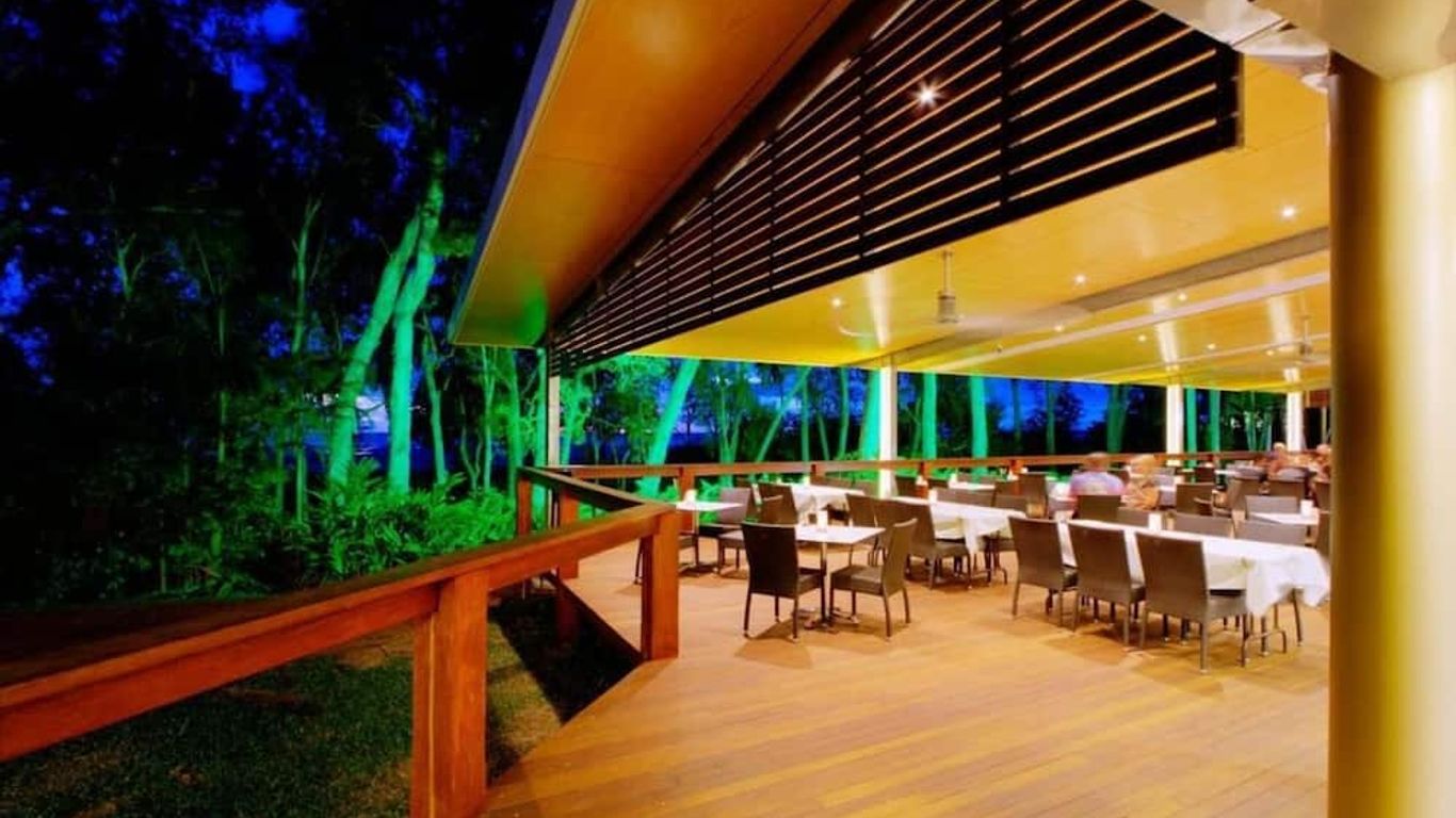 Albatross Bay Resort from $89. Weipa Hotel Deals & Reviews - KAYAK