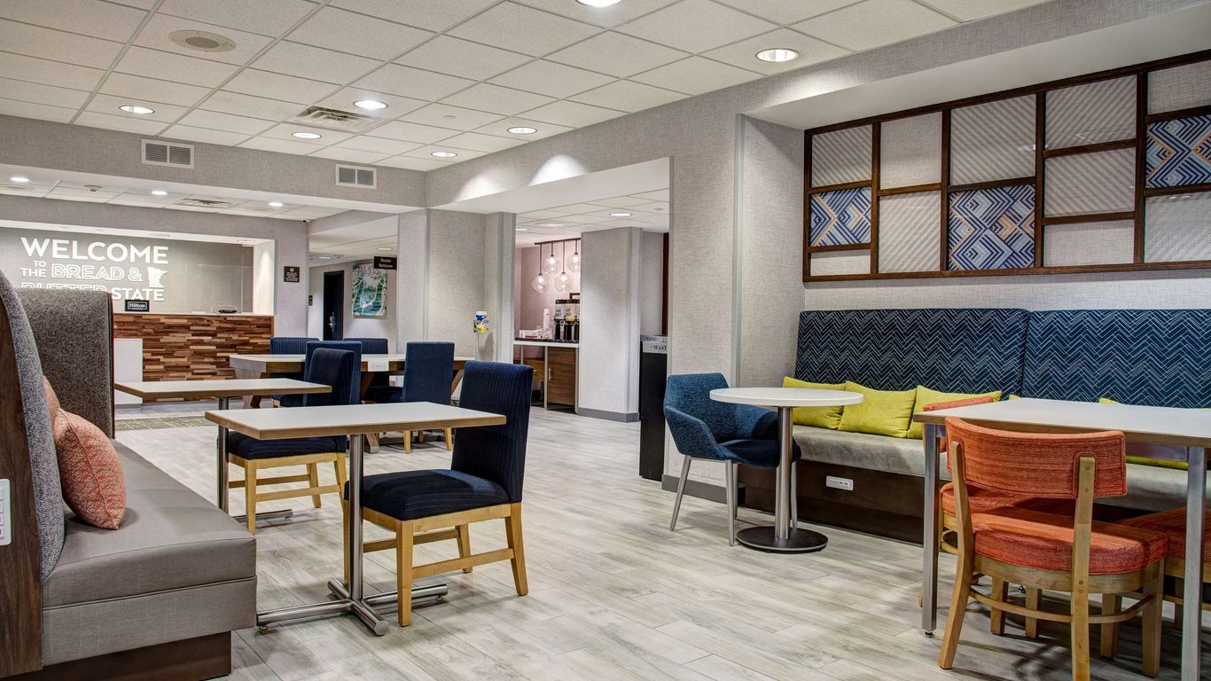 Hampton Inn Rochester from $90. Rochester Hotel Deals & Reviews - KAYAK