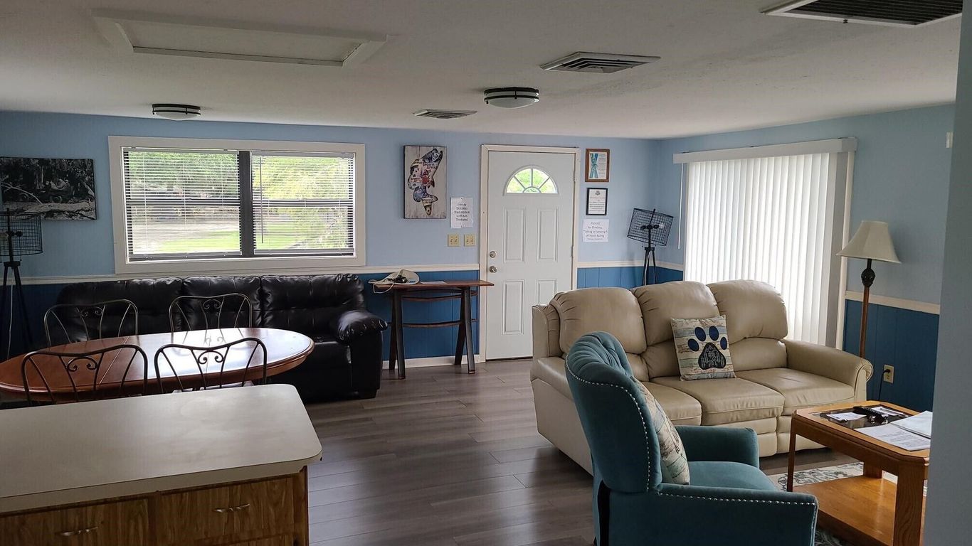 Camp Mack, a Guy Harvey Lodge, Marina & RV Resort from $109. Lake Wales ...