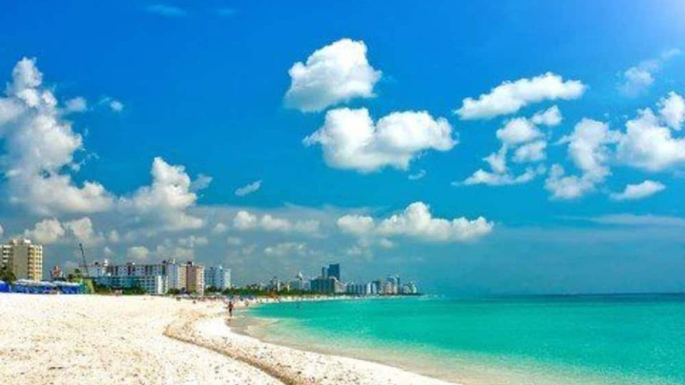 Strand Ocean Drive Suites from $140. Miami Beach Hotel Deals & Reviews ...