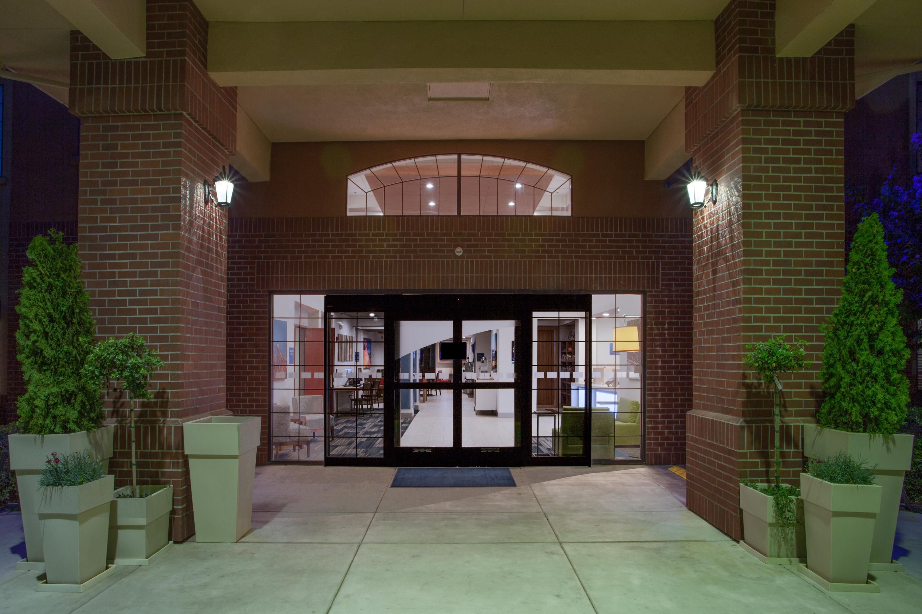 Holiday Inn Express & Suites Davis - University Area from $124. Davis ...