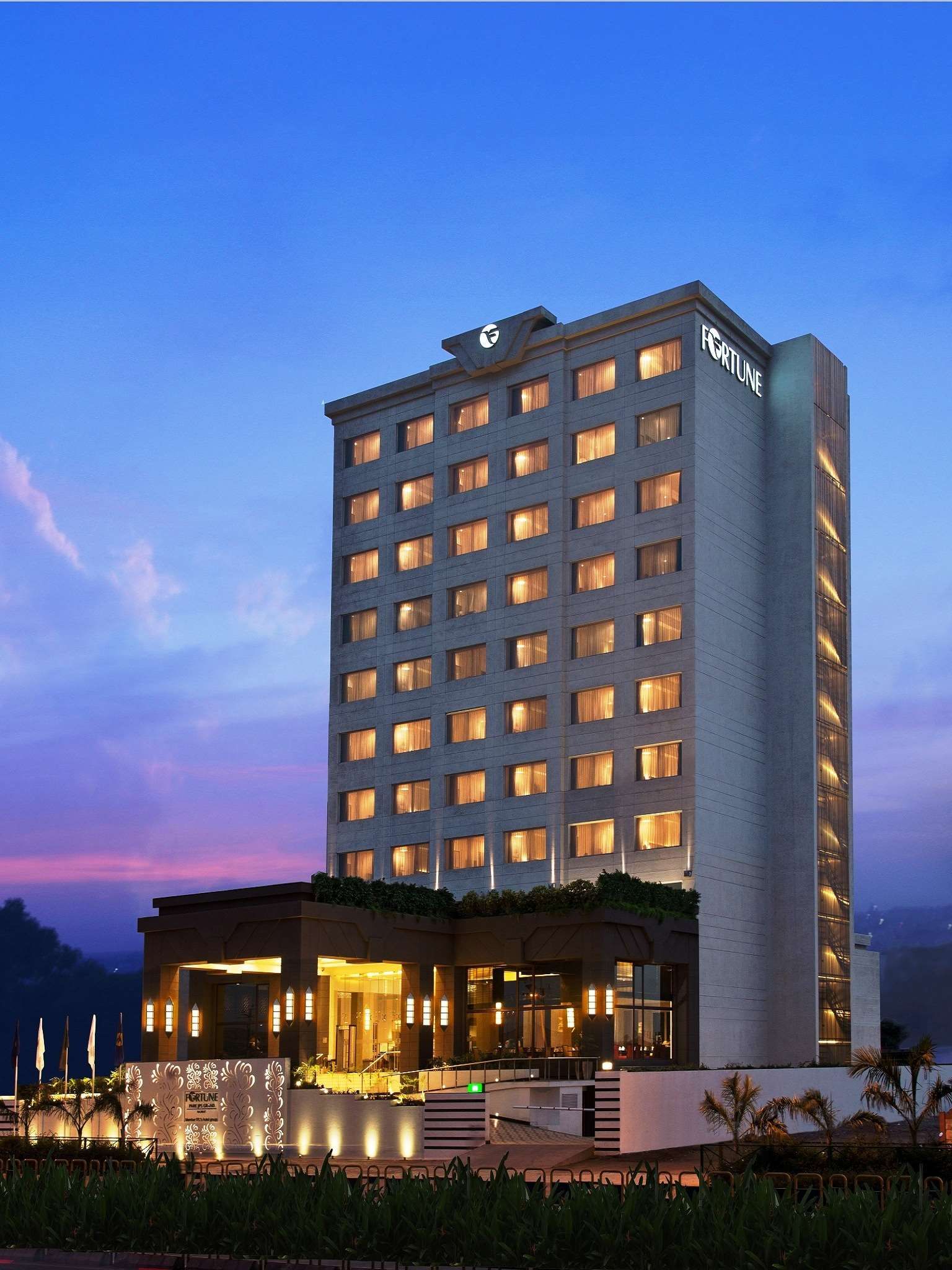Fortune Park Jps Grand Member Itc's Hotel Group from $42. Rajkot Hotel ...