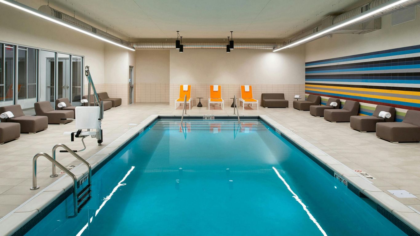 Aloft North Kansas City from $130. Kansas City Hotel Deals & Reviews ...