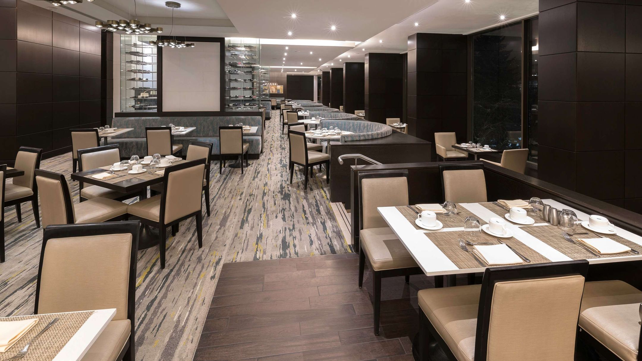 Pan Pacific Toronto from $78. Toronto Hotel Deals & Reviews - KAYAK