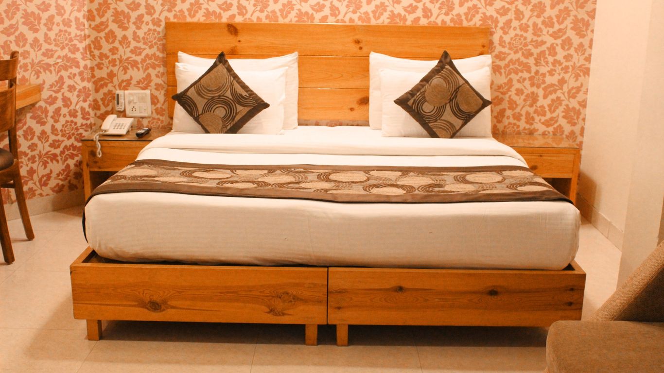 Hotel River view from $31. New Delhi Hotel Deals & Reviews - KAYAK