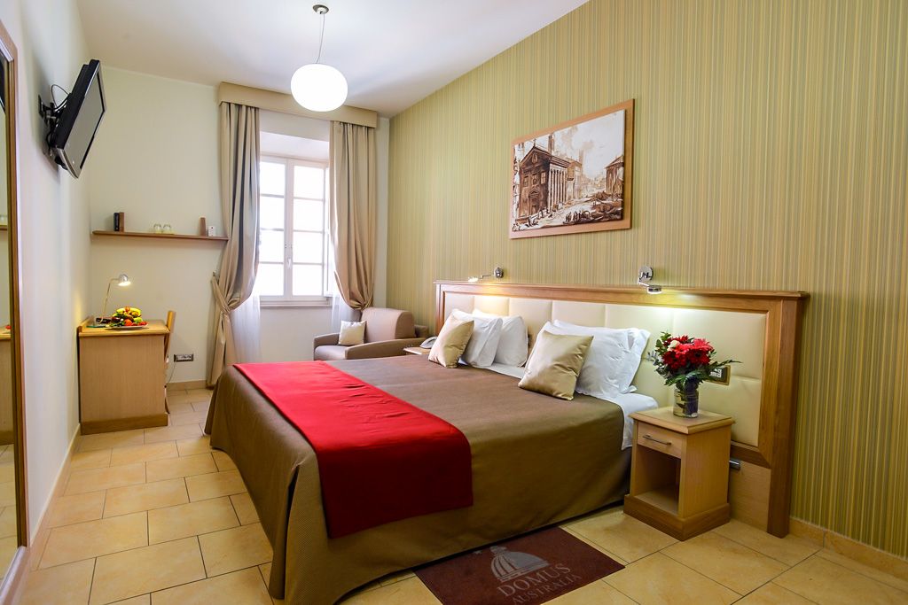 Domus Australia from $70. Rome Hotel Deals & Reviews - KAYAK