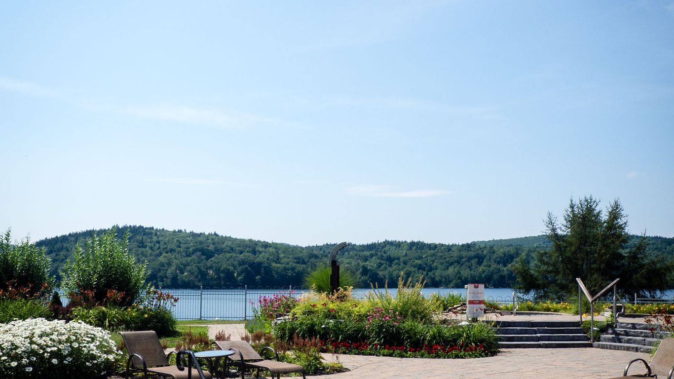 Manoir du Lac Delage from $71. Lac Delage Hotel Deals & Reviews - KAYAK